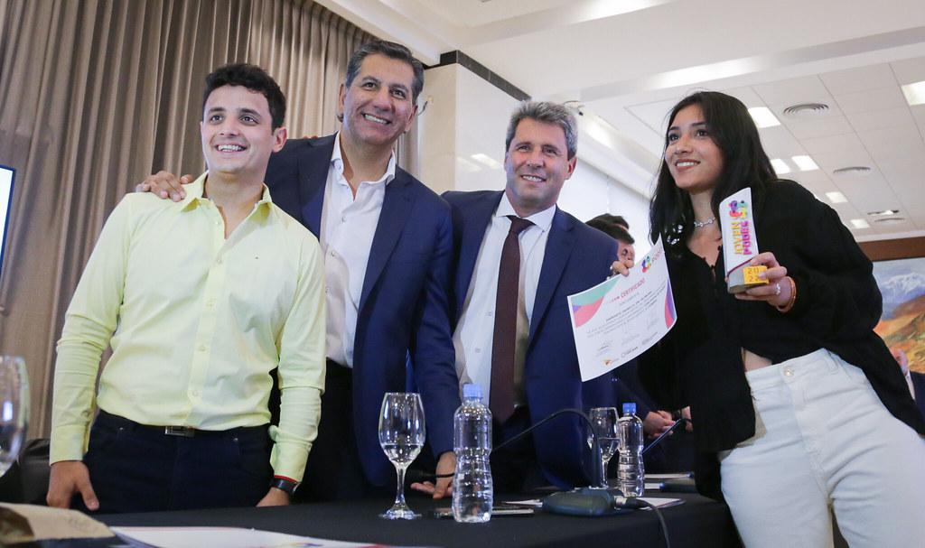 Programa Joven Podés: más de 130 ganadores fueron premiados